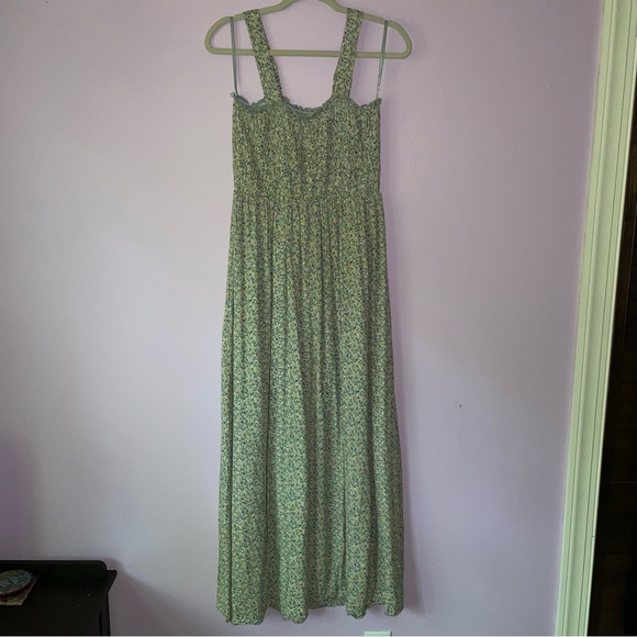 sim & sam | Dresses | Sim Sam M Maxi Dress Boho Sage Green Ditsy Floral ...